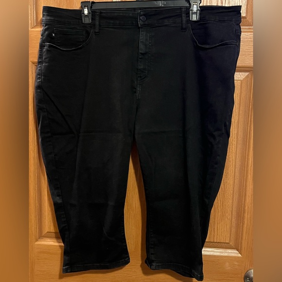 Judy Blue | Pants & Jumpsuits | Judy Blue Plus Size Capris | Poshmark